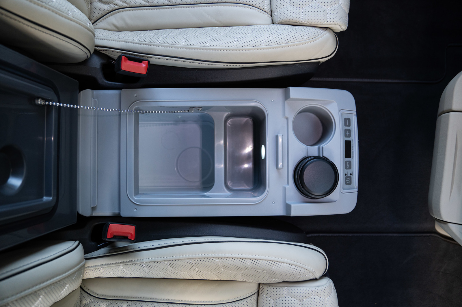 KLASSEN Based on Volkswagen T7 Multivan Business VIP VAN VT7MH T7 ...